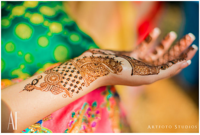 Glamorous Delhi Wedding With a Kitsch Mehendi, | WedMeGood